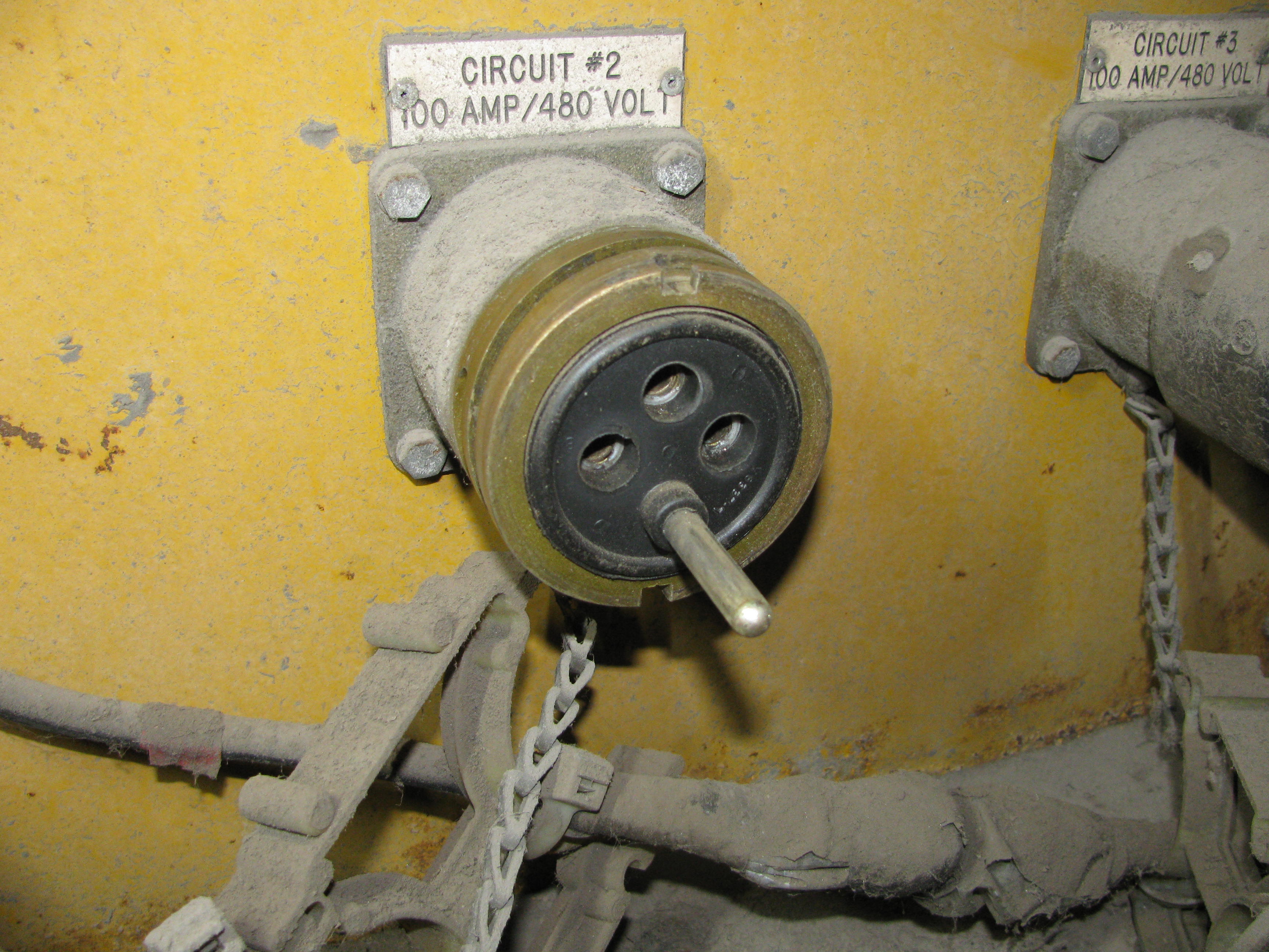 100 KVA 4160 VOLT To 480 VOLT 3 PHASE GENERAL ELECTRIC PORTABLE 100 KVA 4160 VOLT To 480 VOLT 3 PHASE GENERAL ELECTRIC PORTABLE