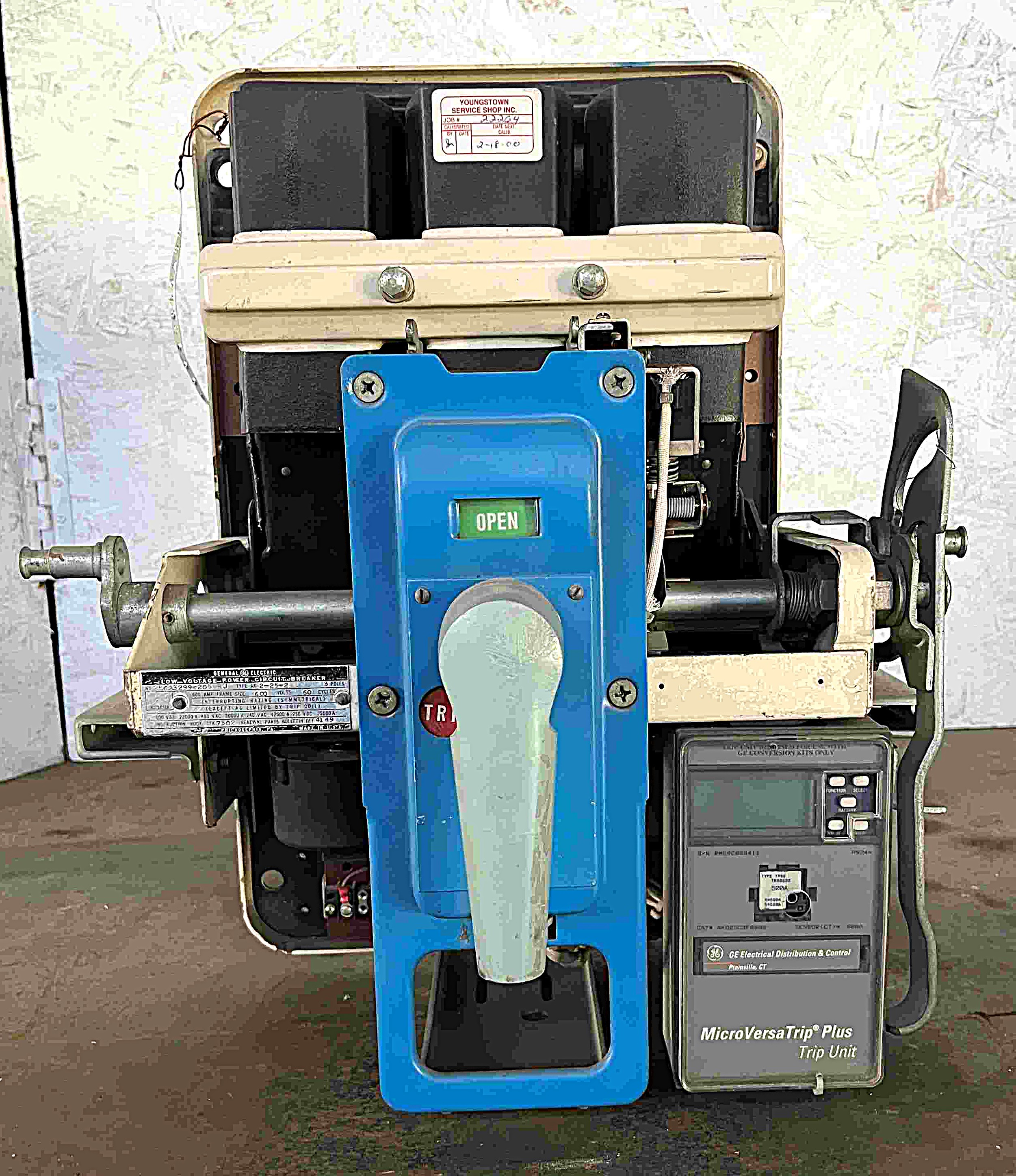 600 AMP, 600 VOLT, GENERAL ELECTRIC, AK-2-25-2, CIRCUIT BREAKER WITH ...